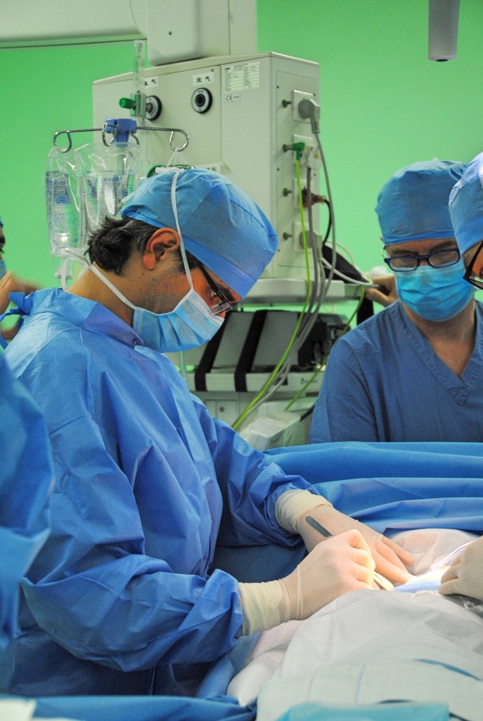 Uniportal VATS with chest wall resection – Thoracic Surgery